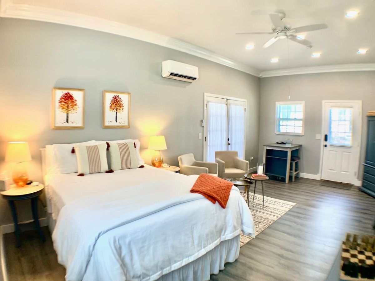 The Maple; private suite in the Carriage House