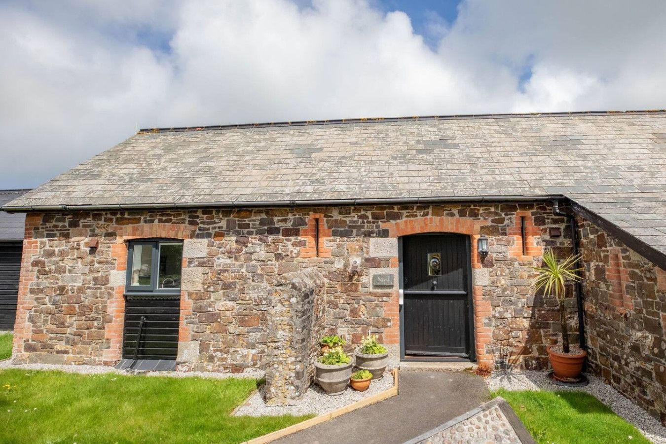Myll 3-BR farm cottage at Treworgie Barton