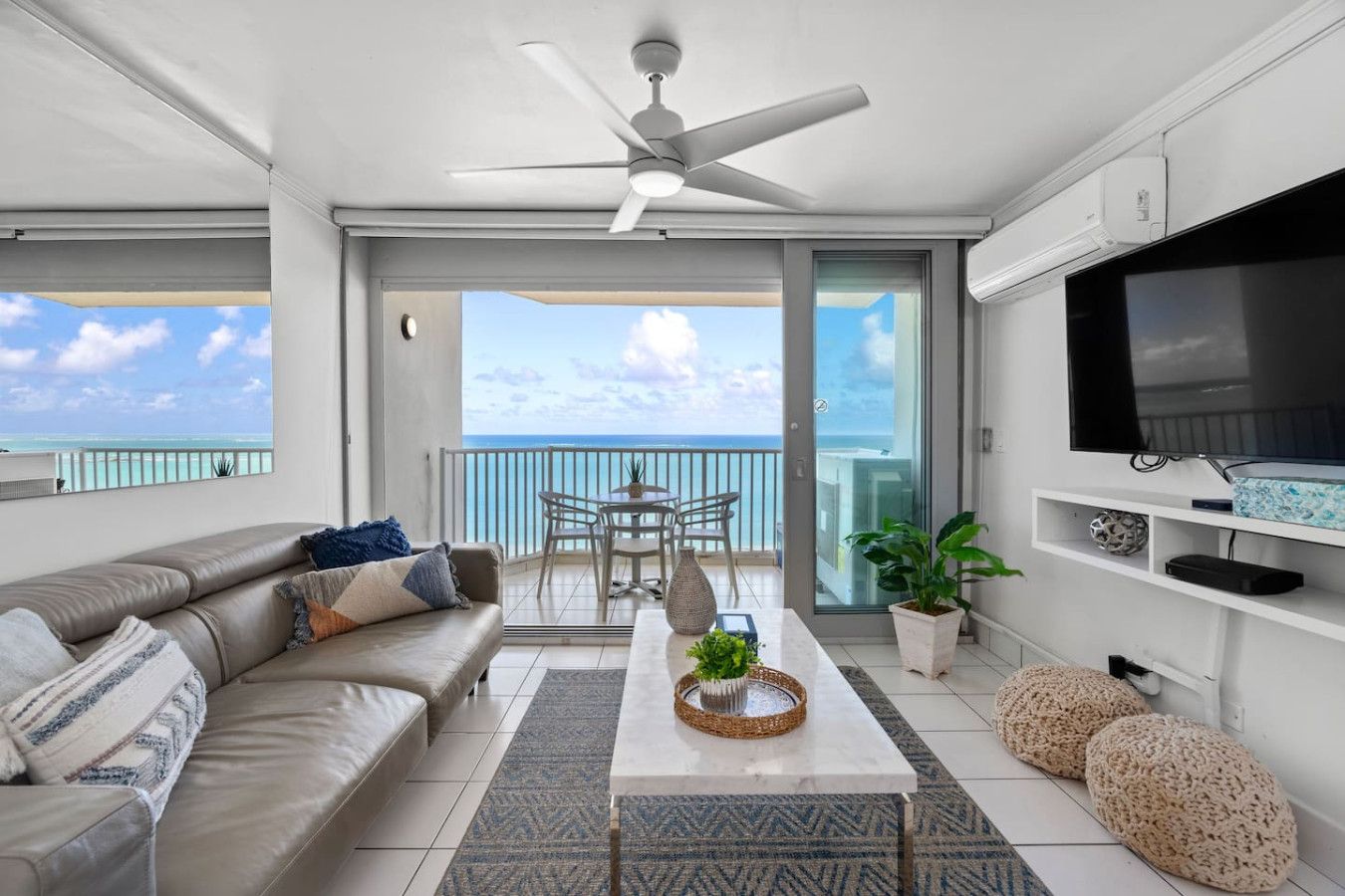 Beachfront 2b/2b * Isla Verde * Marbella Oeste