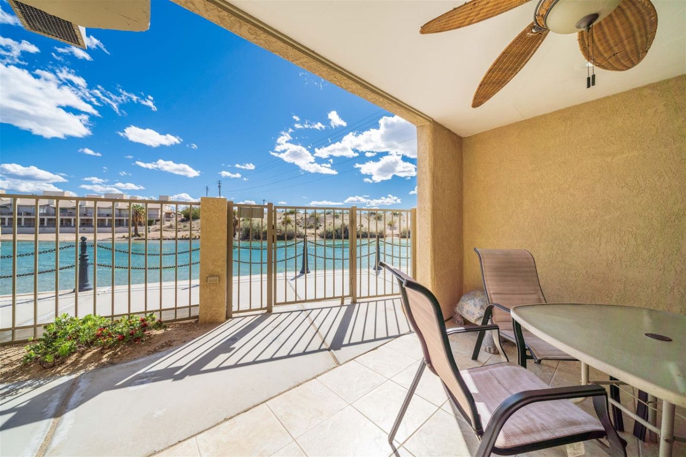 Kingsview Condo #101 | 2 BEDROOM | 2 BATH | POOL | LAKE/BEACH FRONT ...