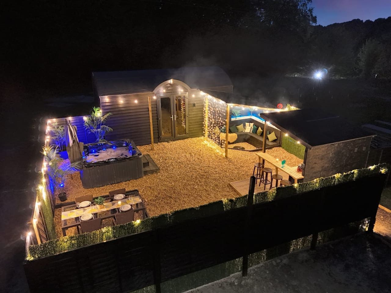 The Lodge @The Outside Inn