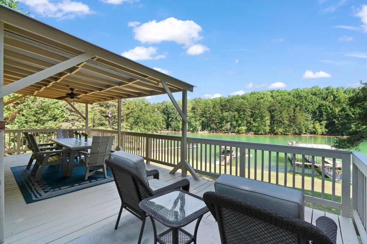 Lanier Lake House 30+ nights