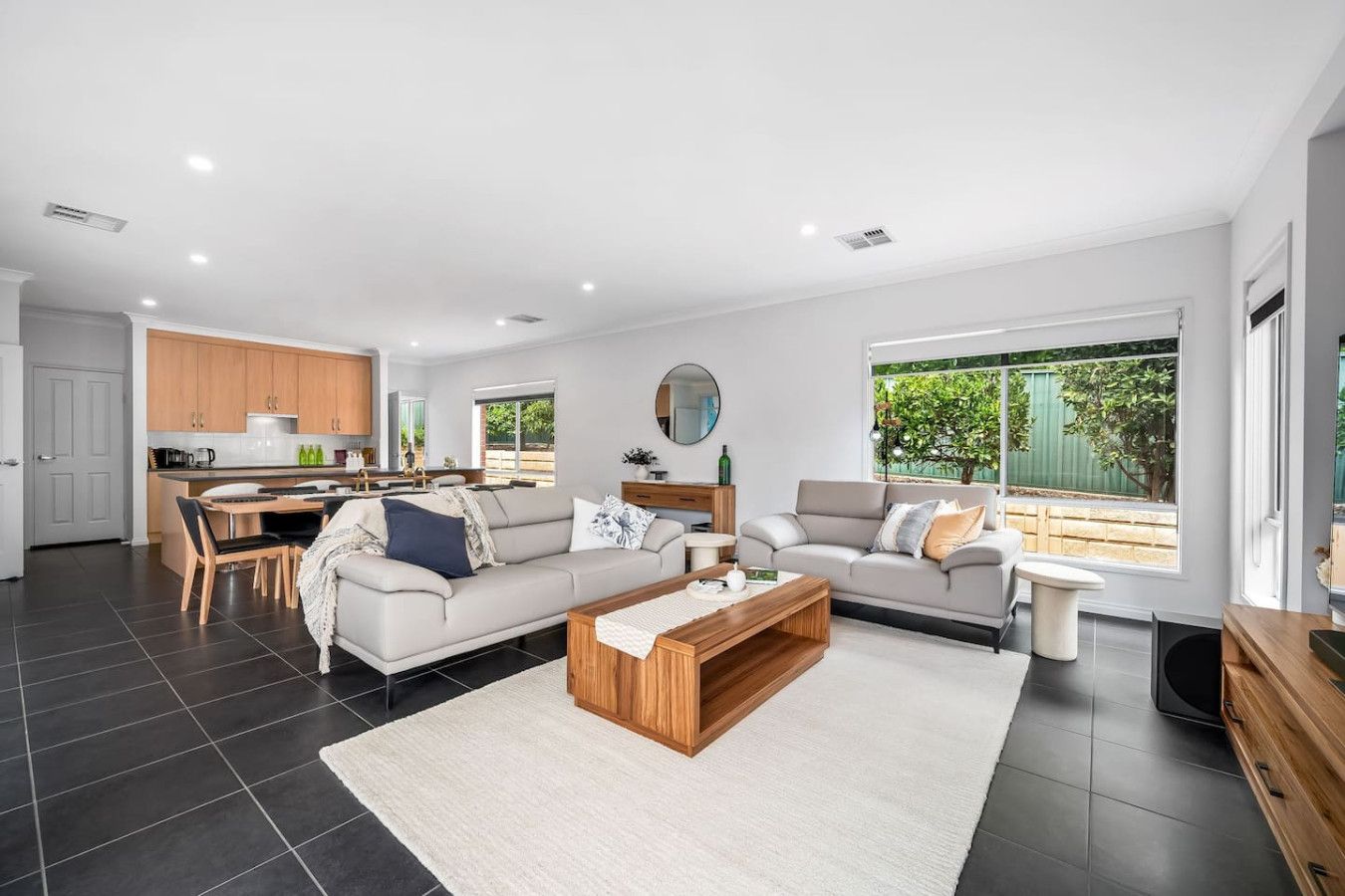 Barossa Luxe - Pool Table - Alfresco - Tanunda Central