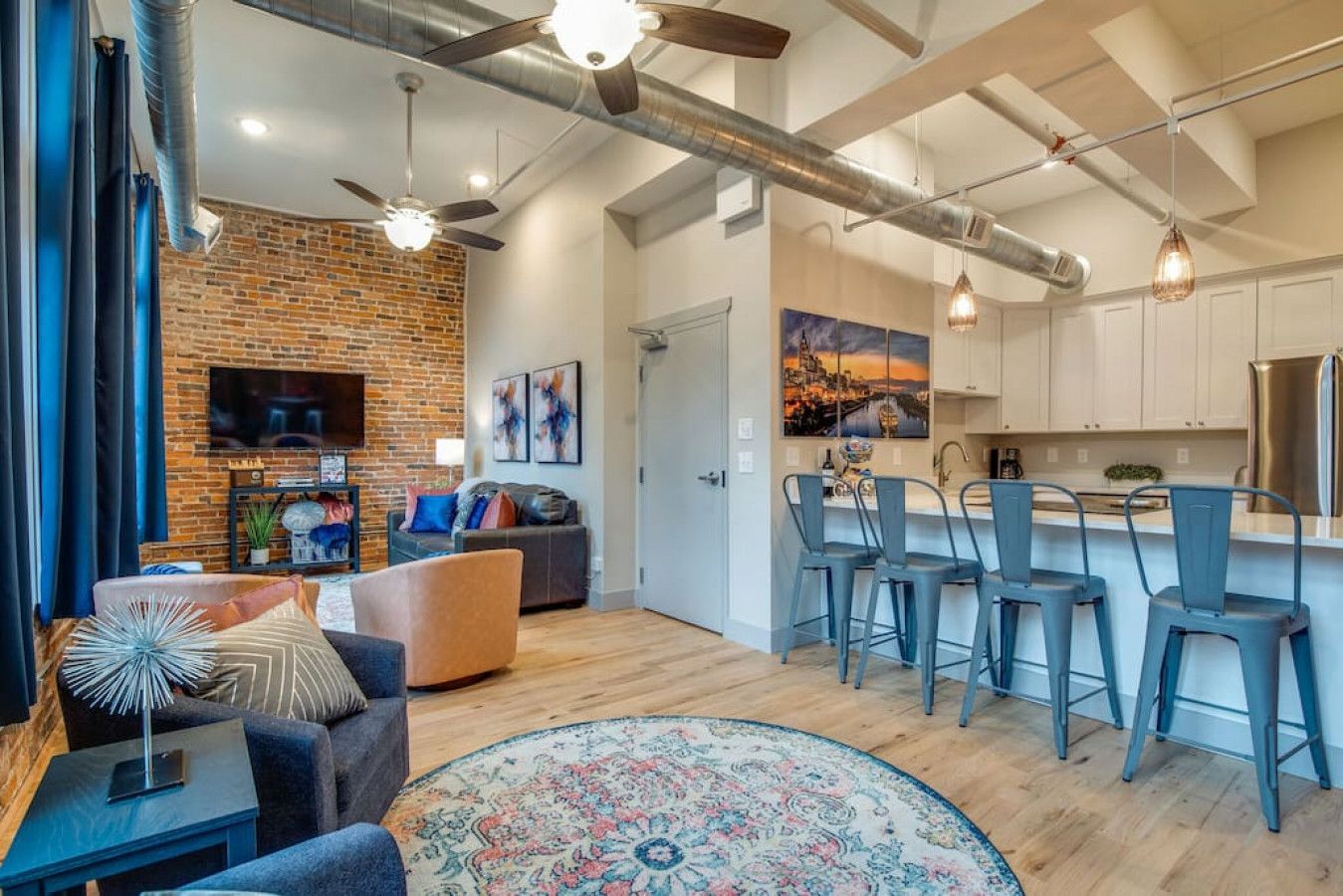 Majestic Lofts #301- Printers Alley