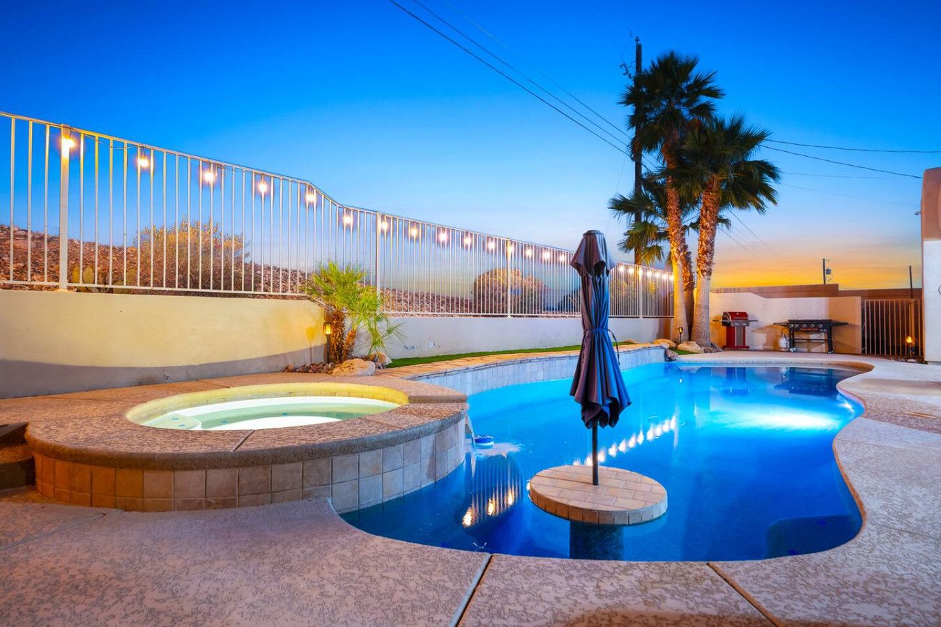 NEW Santa Fe Style | Pool | Spa | Near Yonder Park