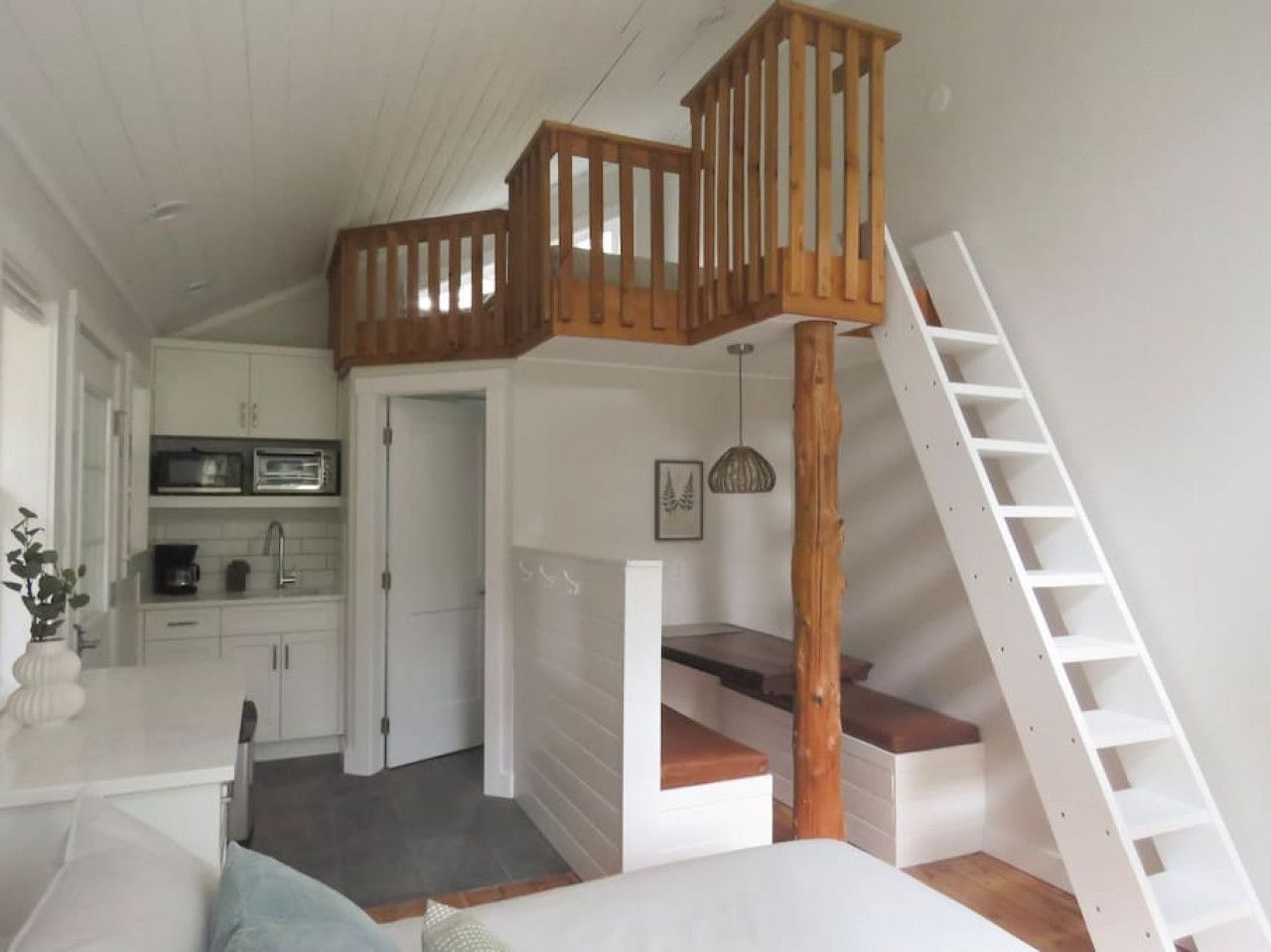 Cedar Loft Suite A