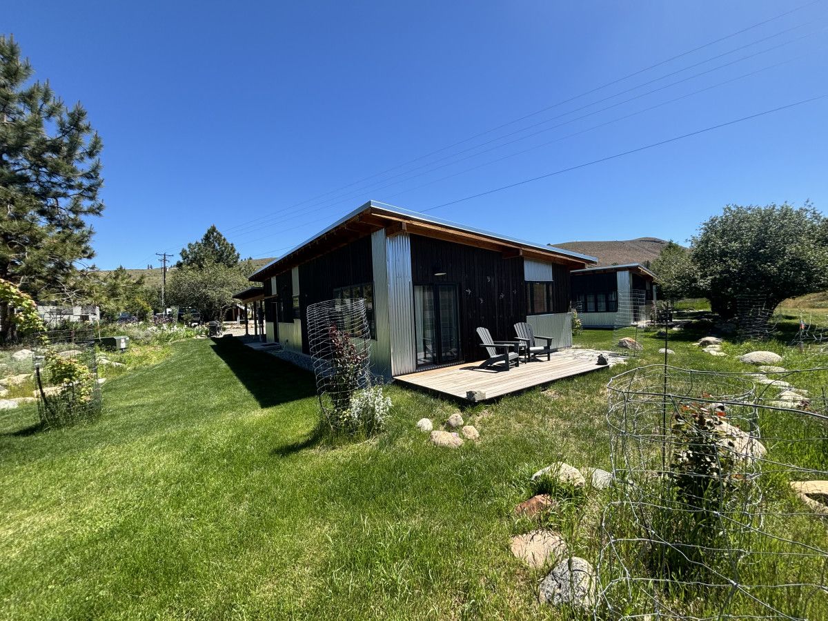 Sunflower Resort Arnica Home ~ King/Queen