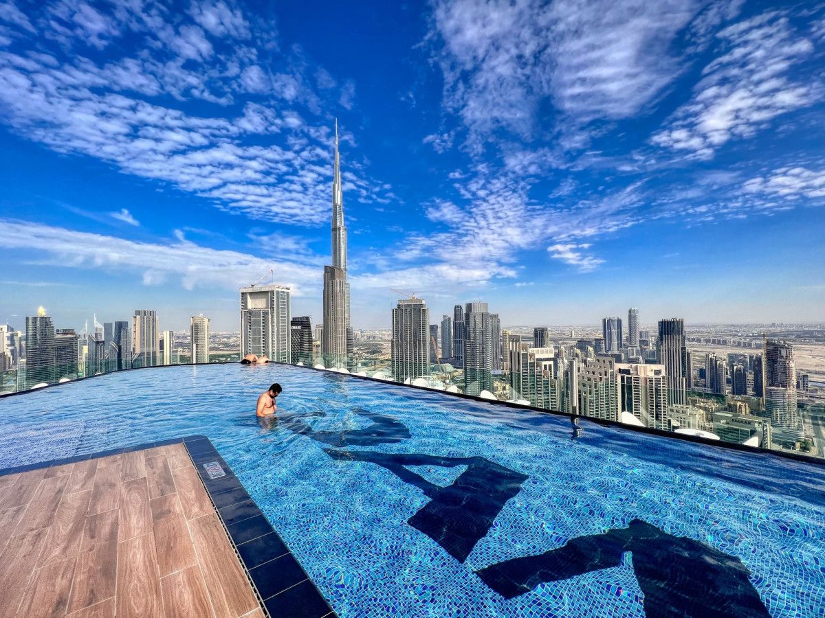 Highest infinity Pool in Downtown Dubai