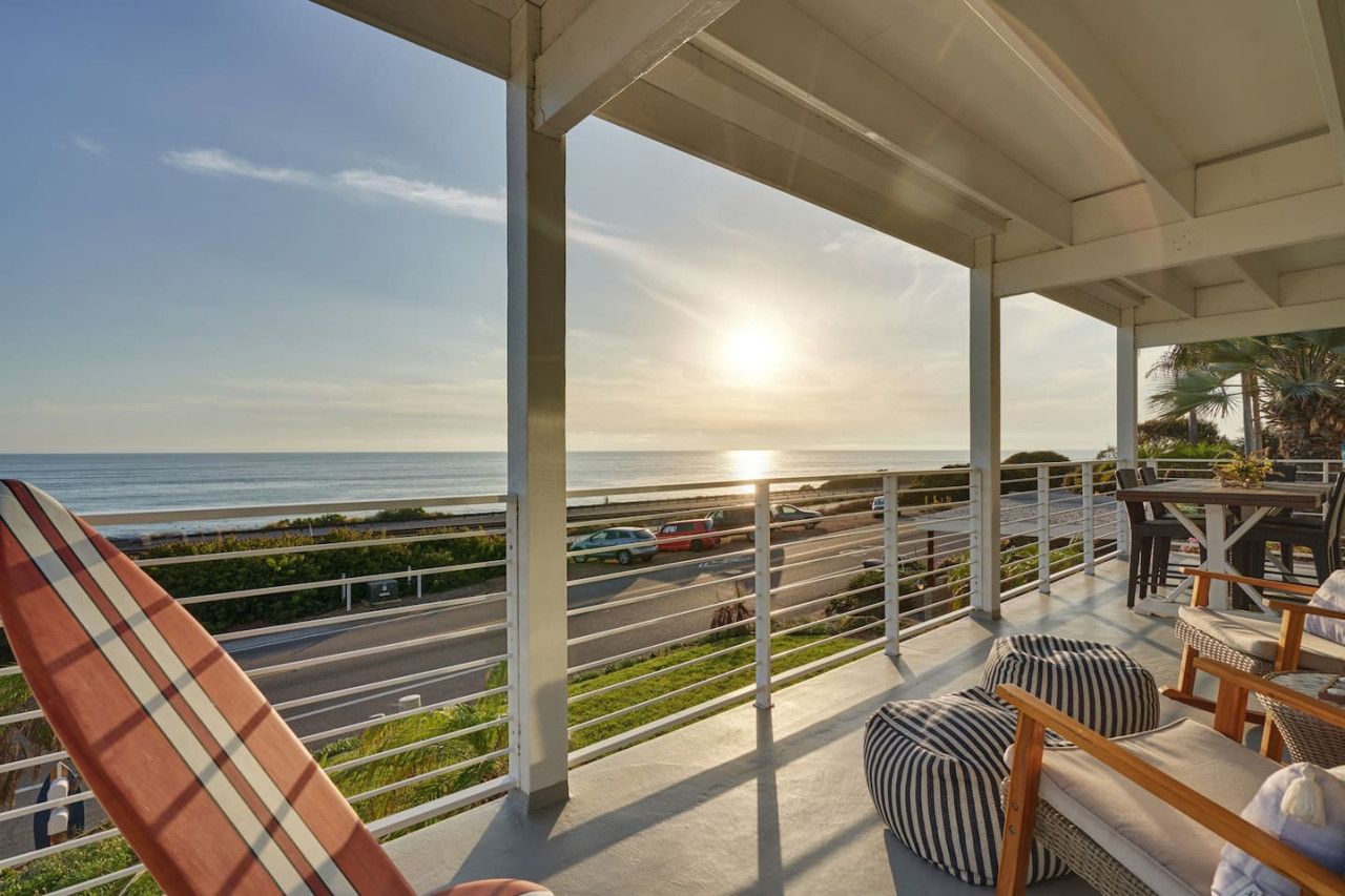 Surf View Bungalow with Outstanding Ocean Views!